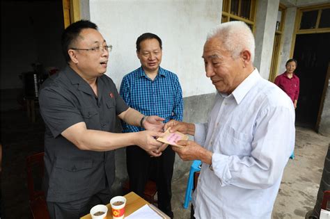 苍溪法院法官走访慰问破产企业困难职工 苍溪县人民法院