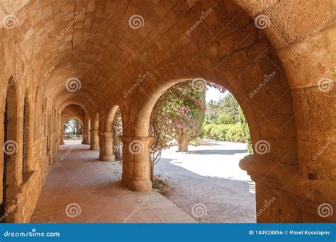 Curved Structure Royalty Free Stock Image 25884082