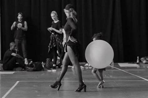 Blue Ivy Joins Beyonce During Rehearsals And It S Too Cute