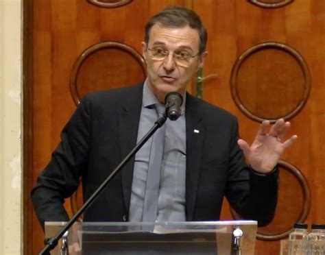 Ioan Aurel Pop președintele Academiei Române Ne invadează