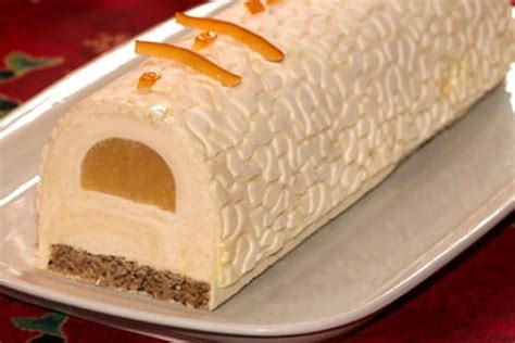 Bûche bavaroise au chocolat blanc et insert mandarine