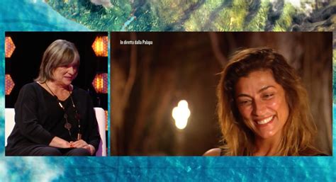 Elisa Isoardi Isola Dei Famosi Lacrime In Diretta Mamma Perdonami
