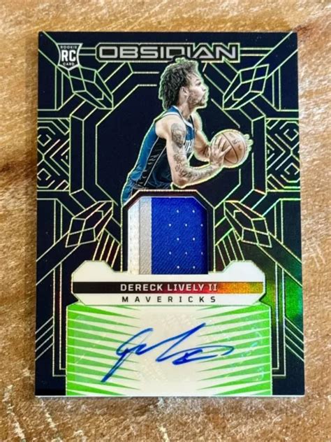 2023 24 OBSIDIAN DERECK Lively II Toppa Rookie Verde Incisione Auto 12