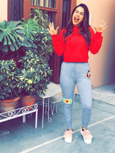 Sunanda Sharma Latest Sexy Hot Photoswallpaperspictures Englandiya