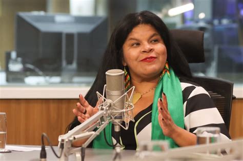A Ministra Dos Povos Indígenas Sônia Guajajara Na Voz Do Brasil