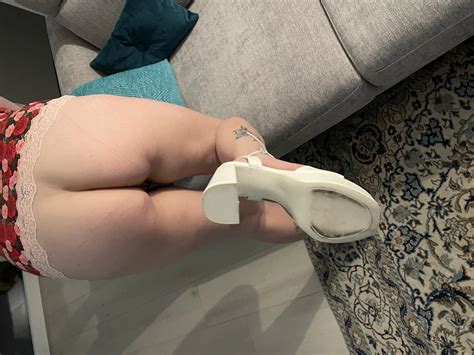 Milf With Round Ass Nude Pics XHamster Milf With Round Ass Nude Pics XHamster