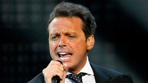Recordamos El Peor Momento De La Vida De Luis Miguel En Imágenes Mdz