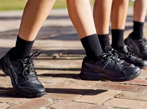 පාසල් පාවහන් ලබා දීම සඳහා වන තිළිණපතෙහි වලංගු කාලය දීර්ඝ කෙරේ