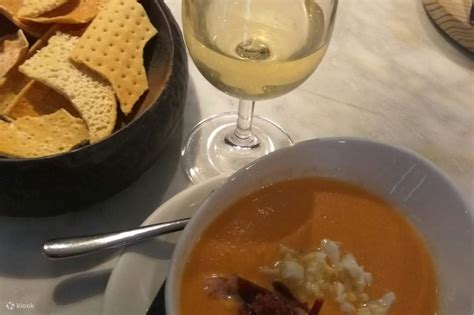 Guided Tour With Flamenco Show And Tapas In Seville Klook Estados Unidos
