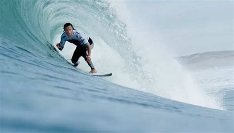 Muore Il Surfista Chris Davidson A 45 Anni Ucciso A Pugni Fuori Da Un Pub