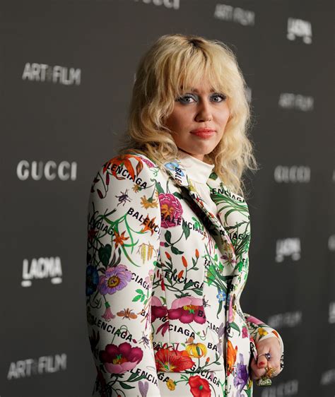 Fans Think Miley Cyrus Slams Liam Hemsworth For Cheating On New Album