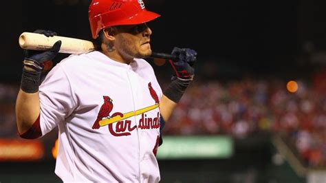 Yadier Molina To Undergo X Rays On Sprained Right Thumb Nbc Sports
