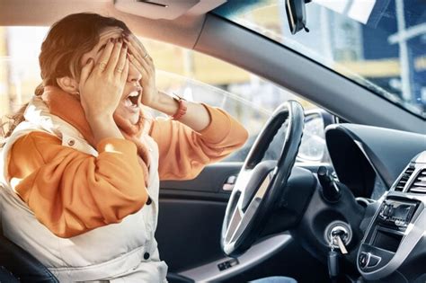 Premium Photo Afraid Girl Driver Screams And Shouting Fear Of A
