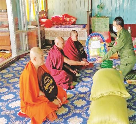 တပ်မတော် ကြည်း၊ ရေ၊ လေ မိသားစုများနှင့် စေတနာရှင်ပြည်သူများက ဆွမ်းဆန