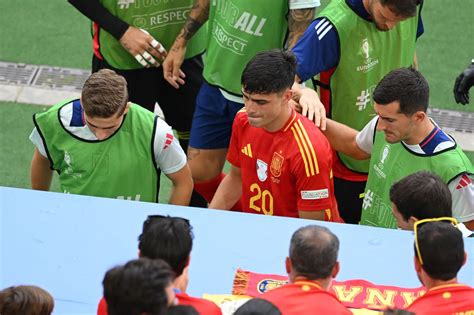 Nightmare For Pedri As Barcelona Star Is Forced Off Injured At Euro After Toni Kroos Tackle