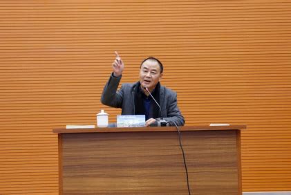 写作给我们带来了什么从大益文学书系慢谈起记第三届中国丽江大益国际当代文学论坛云南大学旅游文化学院分论坛的举办 本系动态 文学院