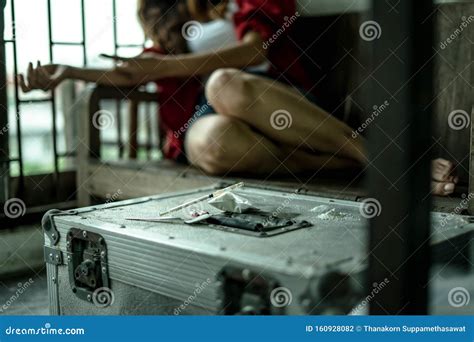 Addict Lady With Syringe Using Drugs Woman Drug Addict Drug Syringe