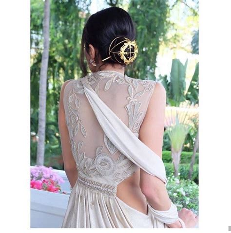 Pin Von Srishti Kundra Auf Messy Bun