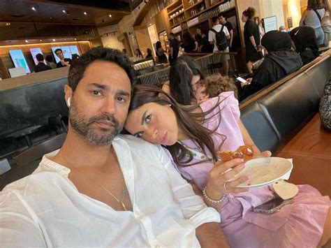 كريم فهمي يتجاهل أزمة صورته وزوجته وينشر صورة أخرى لهما سوياً مجلة سيدتي