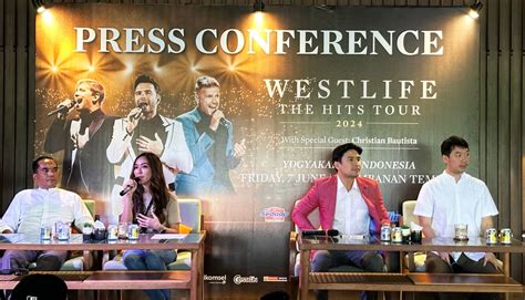 Malam Ini Westlife The Hits Tour 2024 Guncang Candi Prambanan Retjo