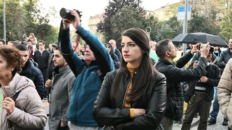 Лена Бориславова Няма да се срещаме с Борисов дори на думи е