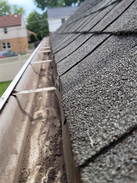 Minneapolis Gutter Cleaning — Exactly How To Get Rid Of Gutter Gunk