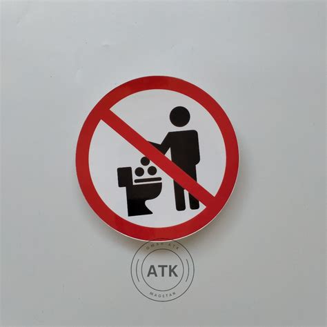 Jual Stiker Dilarang Membuang Sampah Di Closet Jangan Buang Sampah Di