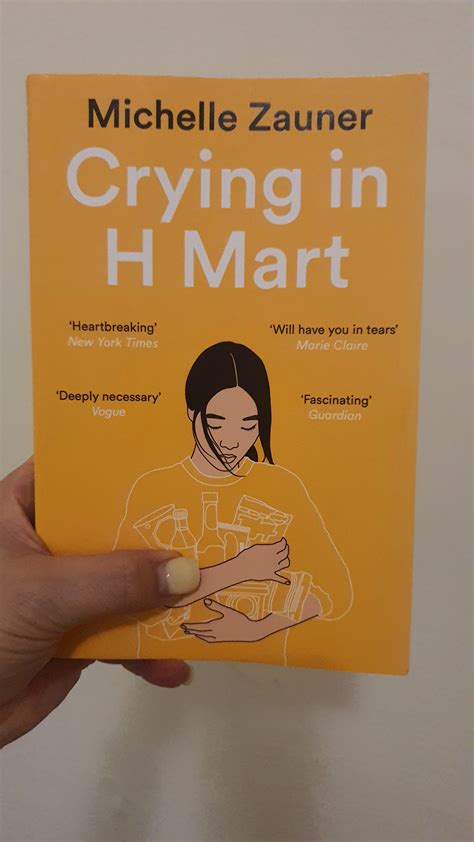 요즘 내 눈물샘 자극하는 책 나 또한 호주에 와서 사는 이민자이고 딸을 키우고 있어서 그런가 감정 이입이 많이 된다 암으로 세상 떠난 엄마가 그리워 엄마랑 같이 다녔던