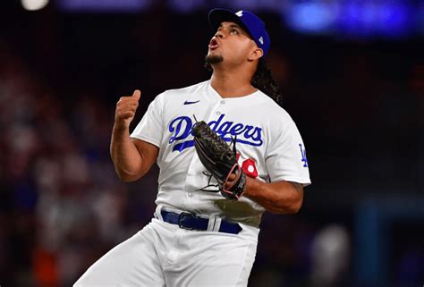 Dodgers Hoy 5 Datos Sobre Brusdar Grateron Nueva Estrella