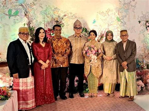 Andi Amran Sulaiman Hadiri Lamaran Putra Andi Idris Dengan Putri Ilham