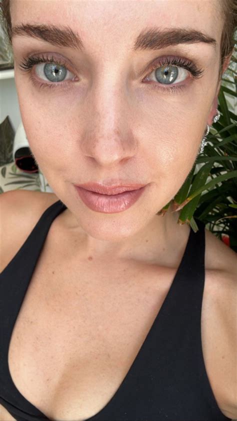 Waiting To Be Cummed On Her Face Rchiaraferragnifap
