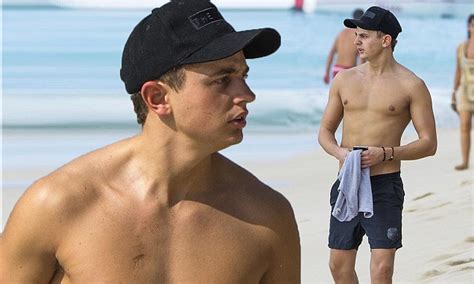 Gary Linekers Shirtless Son George Shows Off His Toned Physique In