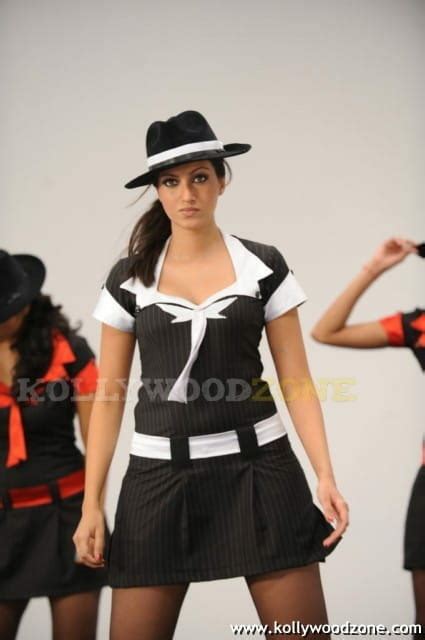 Sexy Hamsa Nandini Stills 19 185415 Kollywood Zone