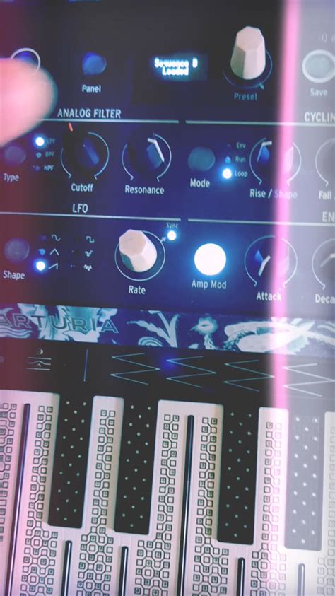 Arturia Microfreak Aphex Twin Sequencing Style R Synthesizers