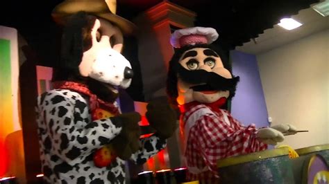Chuck E Cheese West Hills Holiday 2014 Act 5 Youtube