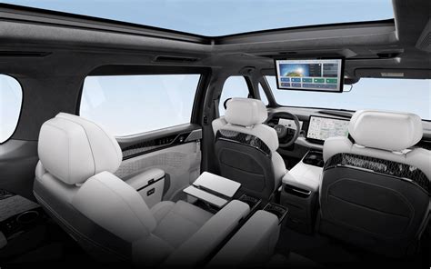 Zeekr 009 Is A Long Range High Powered Electric Minivan From China 9 10
