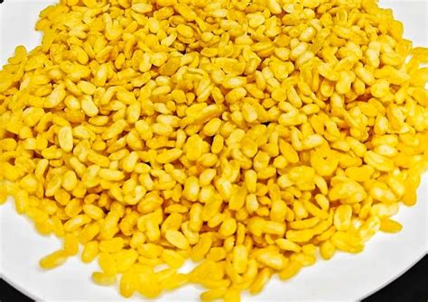 Fried Moong Dal Namkeen Recipe By Juhi Sewani Cookpad