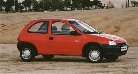 GM Corsa GL a versão de luxo mais potente do queridinho da Chevrolet Carros e Garagem