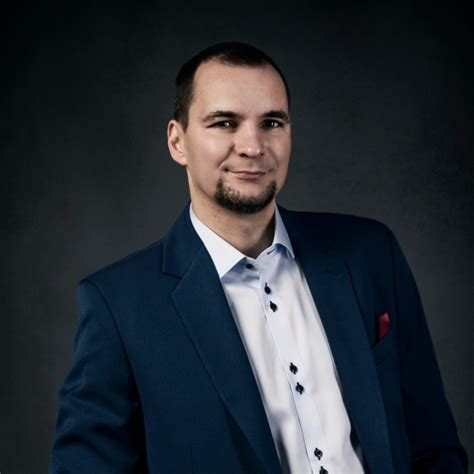 Michal Grzelak Linkedin