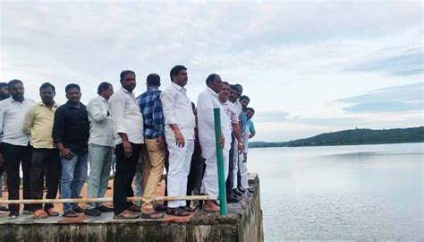 రాయరావ్ చెరువుకు పూజలు చేసిన ఎమ్మెల్యే మదన్ రెడ్డి