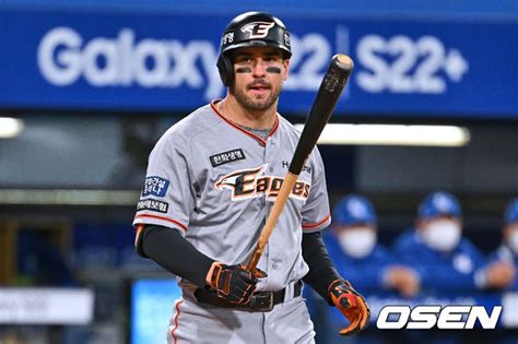 이용규 잃고 터크먼→장진혁 잃고 누구 주전 보내고 외인 영입 같은 역사 반복할까