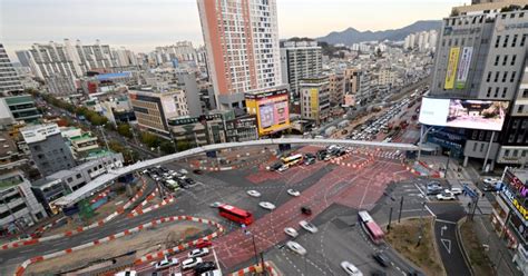 백운광장 푸른길 브릿지 공사