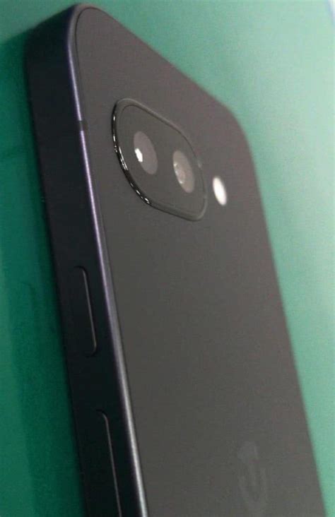 Imágenes Filtradas Del Pixel 9a Indican La Eliminación De La Tira De La