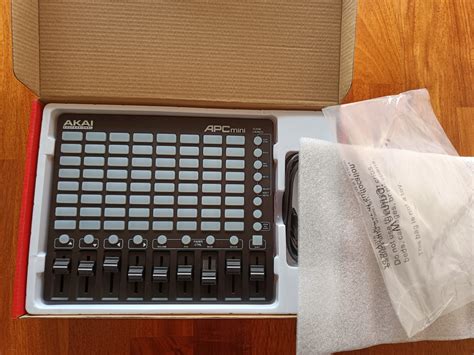 Cambio Controlador Midi Akai Apc Mini En Málaga Hispasonic