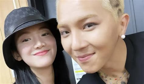 ซงมิโนและพัคจูฮยอนมีข่าวว่ากำลังเดทและล่าสุดต้นสังกัดชี้แจง Kpop ข่าว
