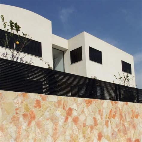 The Hi Tech Angular Fence טרלידור