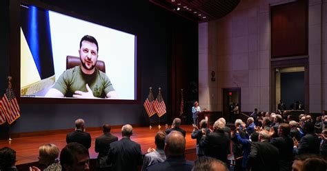 Walls Dreams And Genocide Zelenskys Speeches Invoke History To Rally