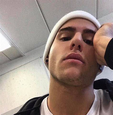 Dorian De Ville è un nuovo cadetto della Rocco Siffredi Academy BitchyX