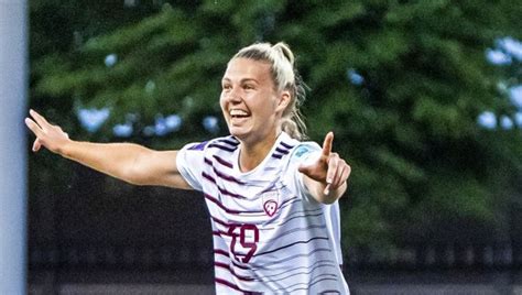 Latvijas Futbola Izlases Uzbrucēja Miksone Es Ceru Ka Baltijas Kauss