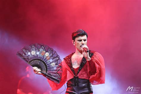 Rodrigo Cuevas y su romería ponen a bailar La Lluna en Vers Mallorca